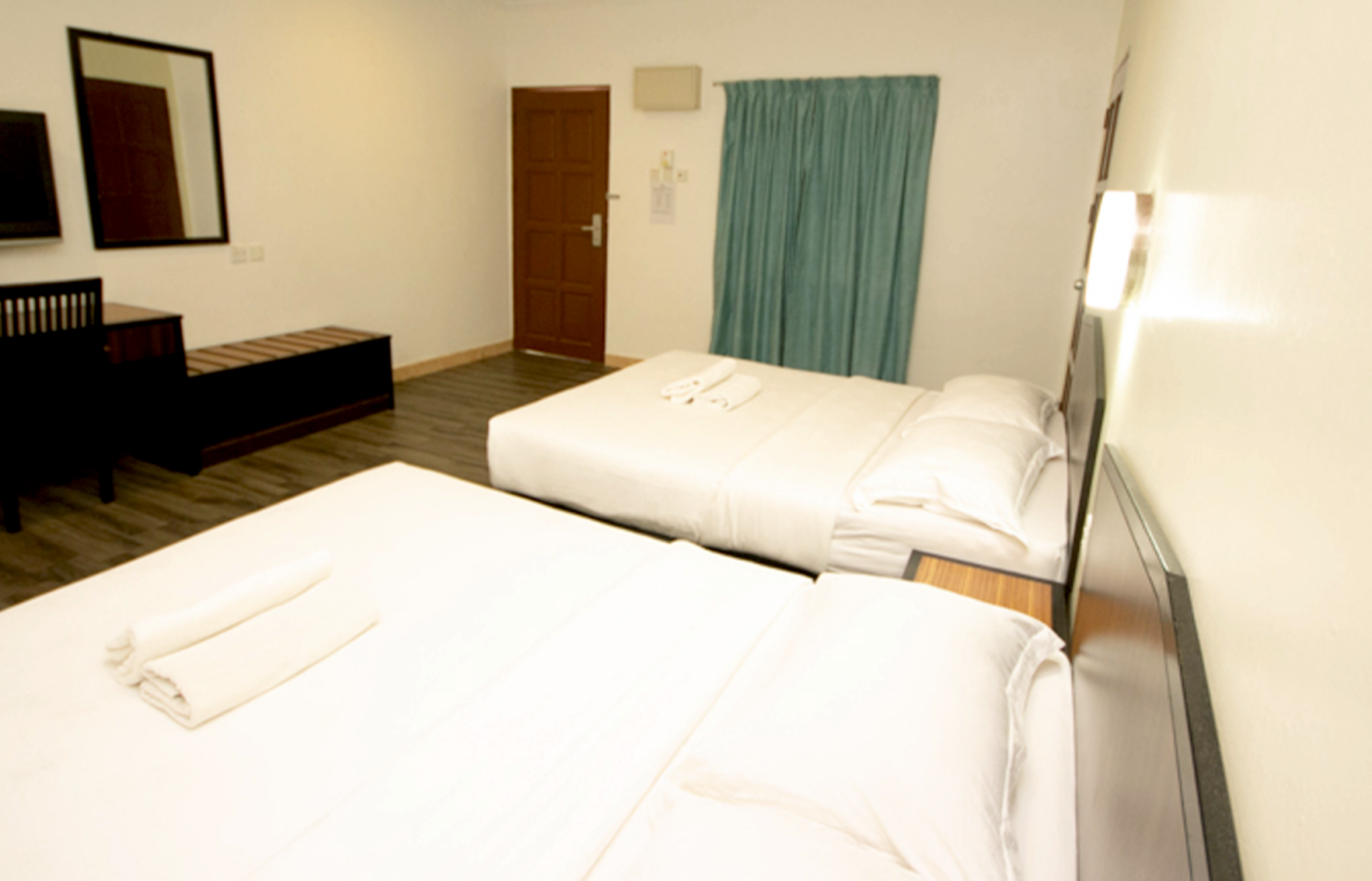 Family Room - Malibest Resort